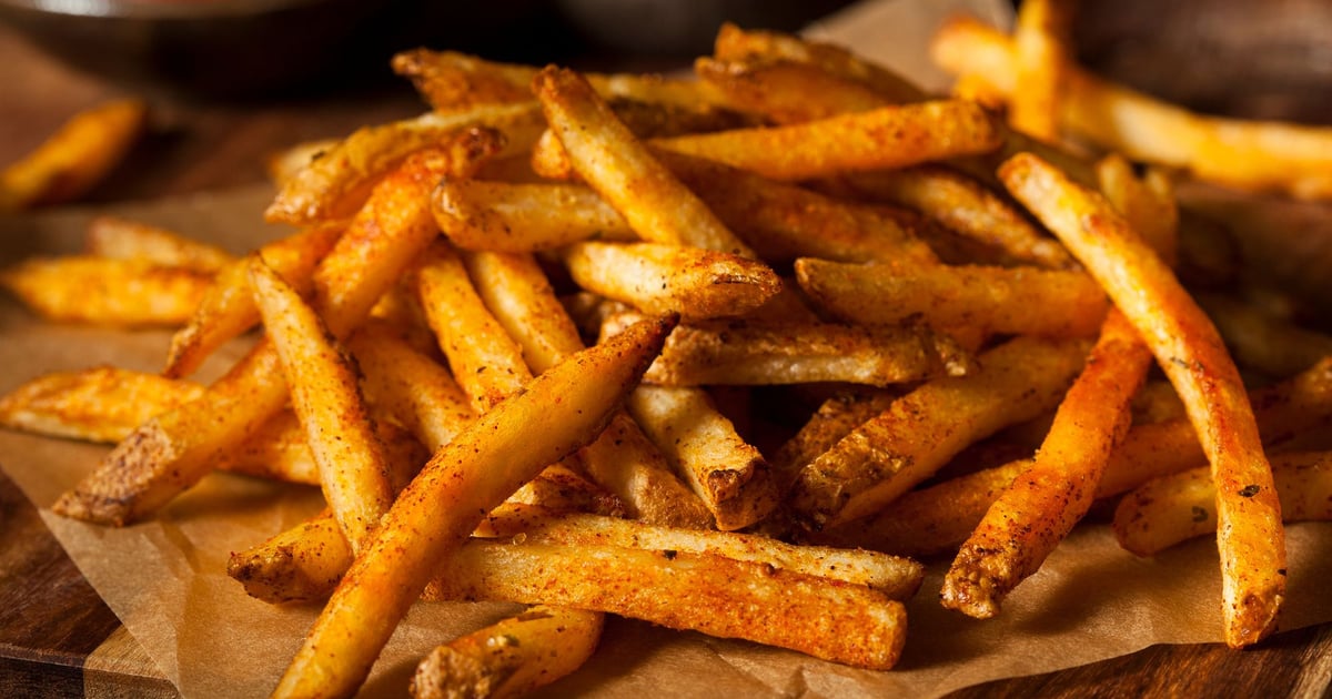 Vous ne devinerez jamais comment sont préparées ces frites et c’est ...