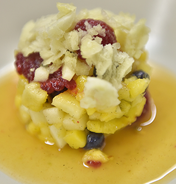 Recette Minestrone de fruits, granité de thé aux fleurs - 750g.com