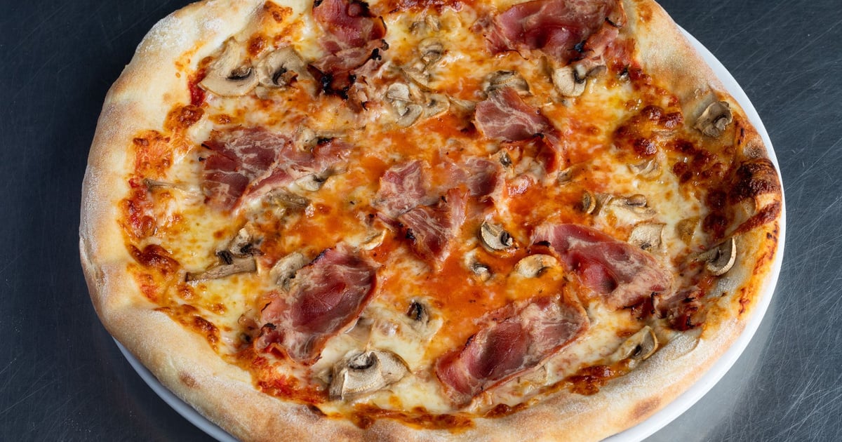 Recette Pizza royale au Barbecue - 750g.com
