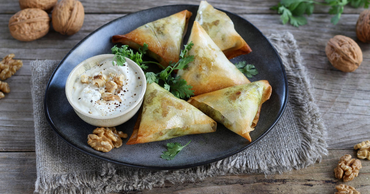 Chili végétarien, samoussas au four au poulet et noix… Votre menu ...
