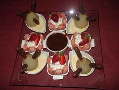 Recette Mini Charlotte Champenoise et Mini Poire Belle Hélène - 750g.com