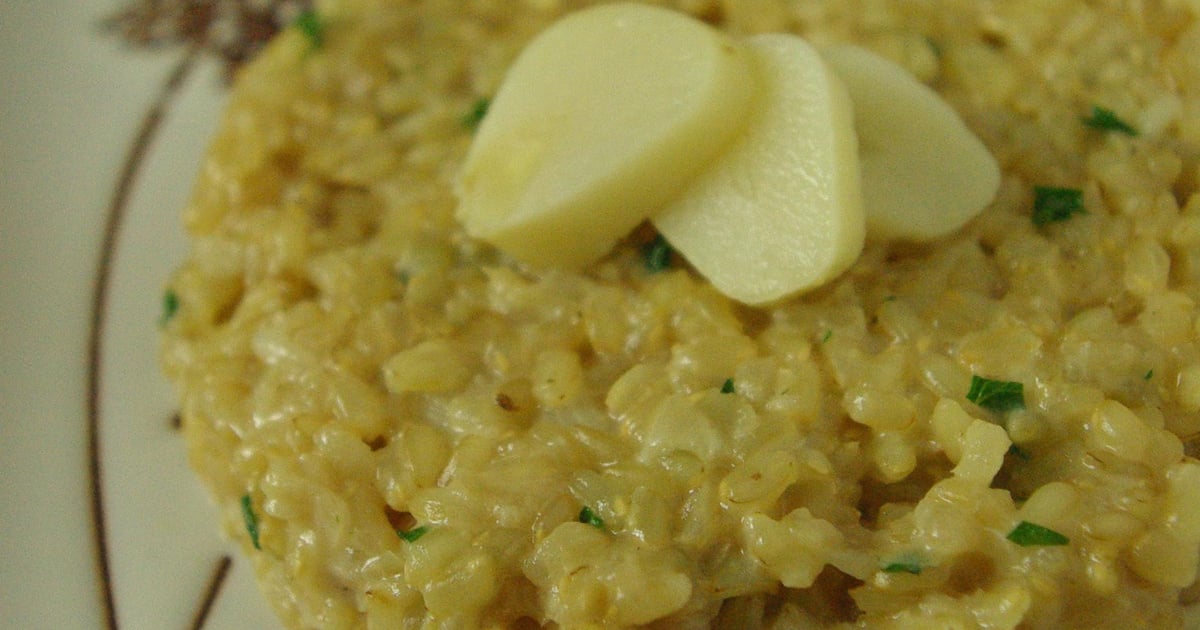 Recette Risotto au riz complet et à l'ail blanc de Lomagne - 750g.com
