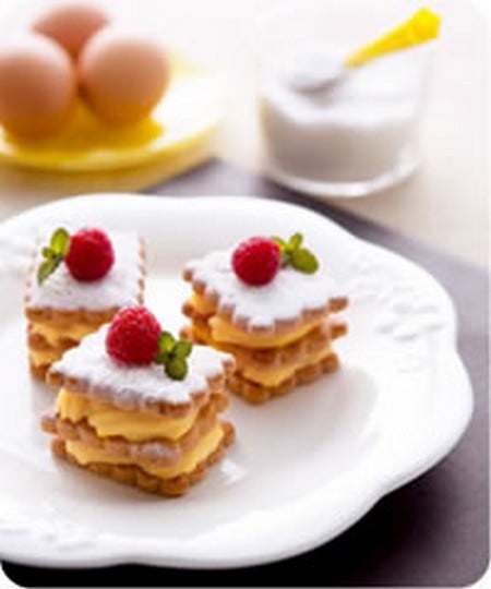 Recette Mille-feuilles de minis petits-beurres à la crème vanillée ...