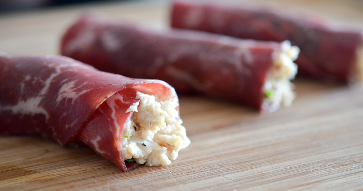 Recette - Roulés de bresaola au Rocaillou - 750g.com