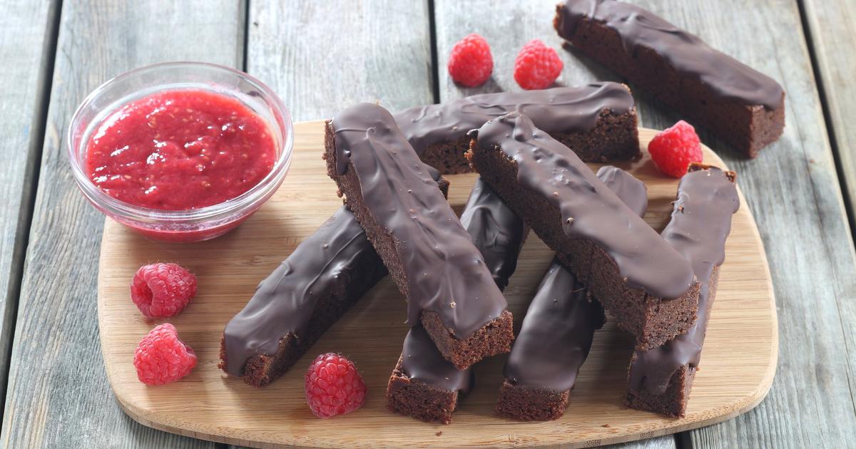 Recette Finger Brownie ou Brownie fries - 750g.com Recette Finger Brownie ou Brownie fries - 750g.com