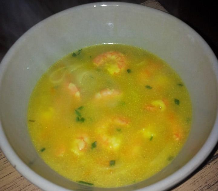 Recette Nage de crevettes épicée au lait de coco - 750g.com