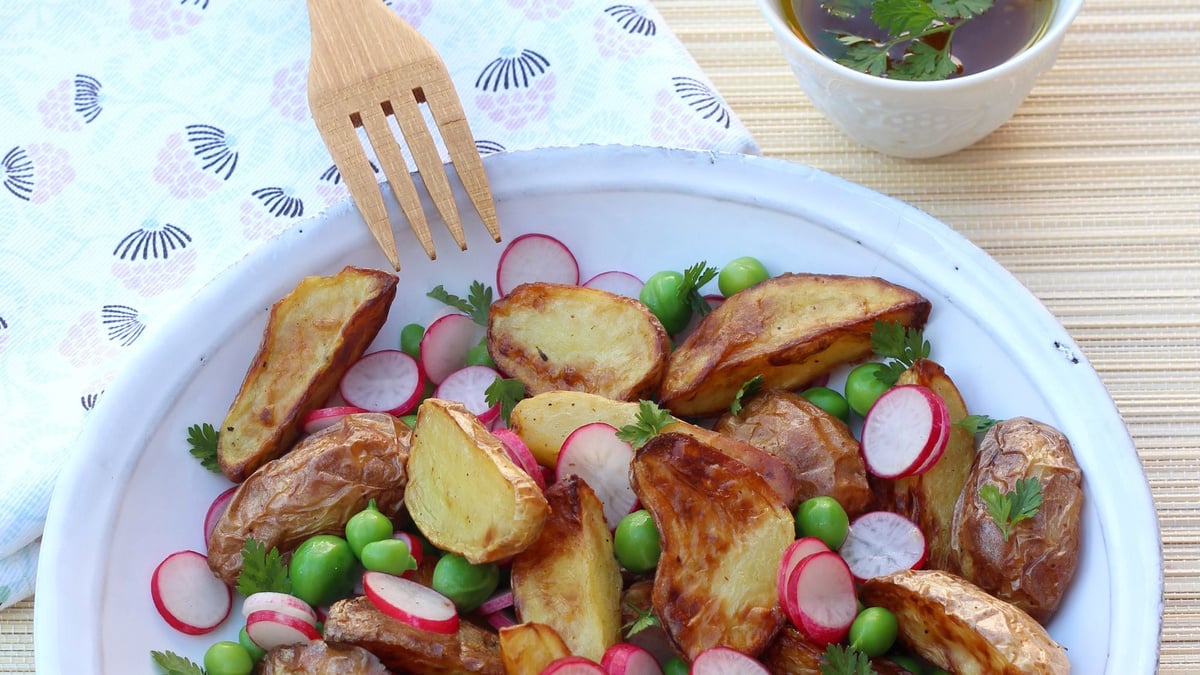 Profitez de la saison des pommes de terre primeur avec ces 5 salades ...