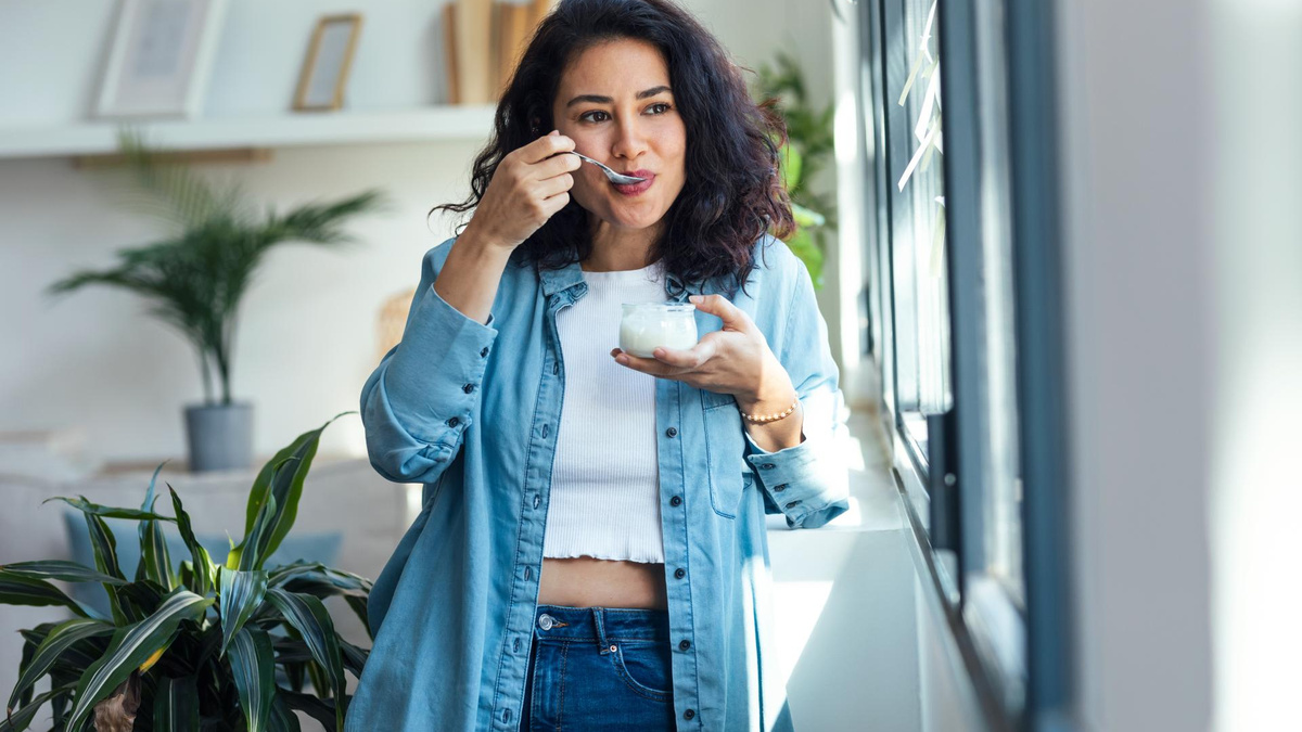 Vous grignotez trop ? Voici les 4 aliments conseillés par un médecin ...