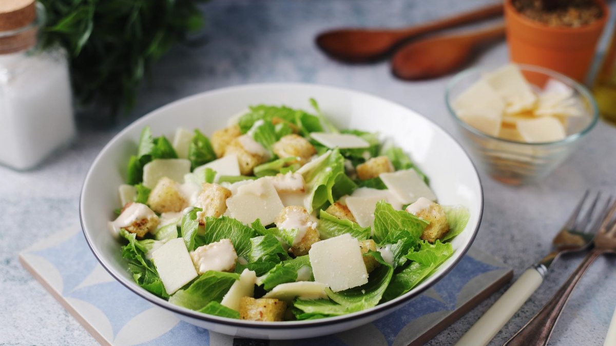 Pour les beaux jours, voici la recette de ce bowl protéiné façon salade ...