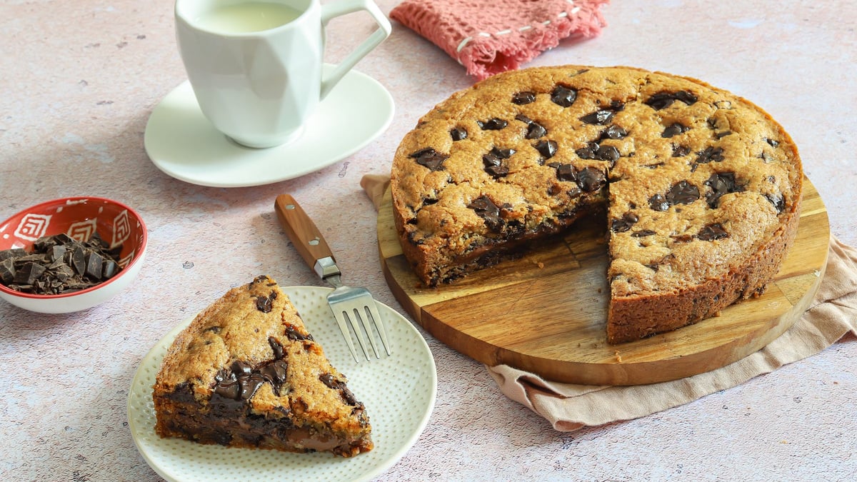 Cookie cake : la recette ultra gourmande et facile à faire du gâteau ...