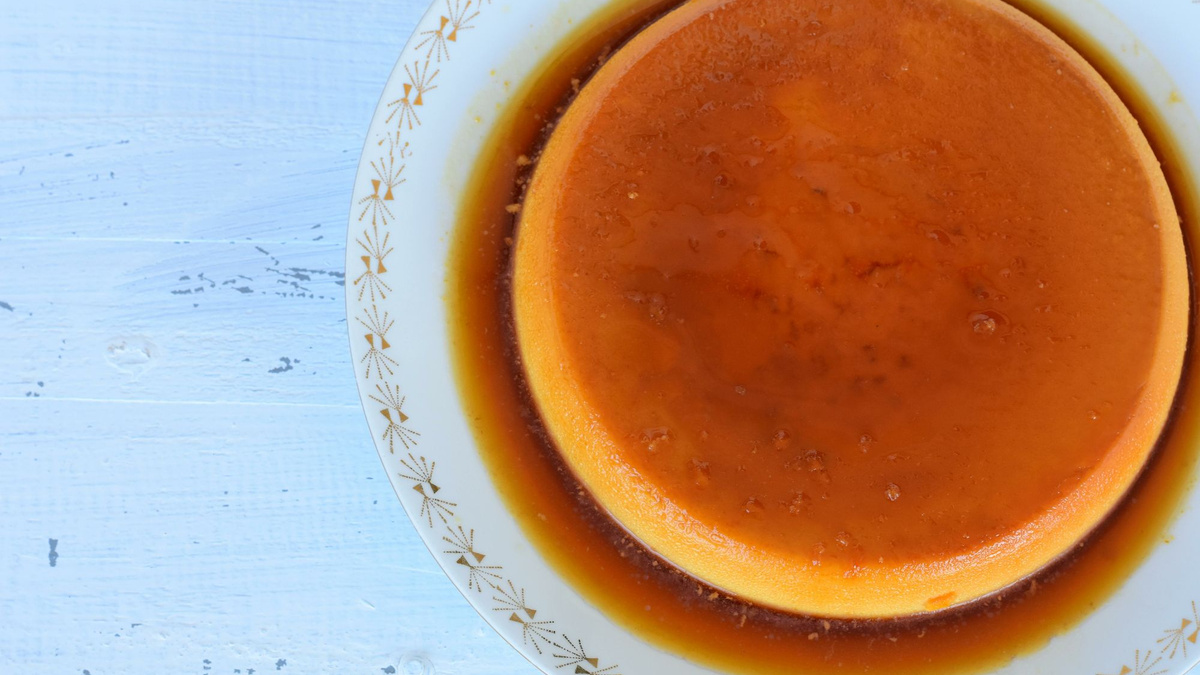 Connaissez-vous la Rozata, ce délicieux flan croate parfumé aux zestes ...