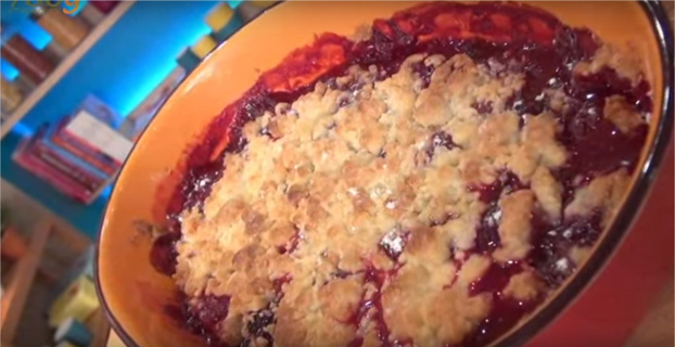 Recette - Crumble aux fruits rouges en vidéo