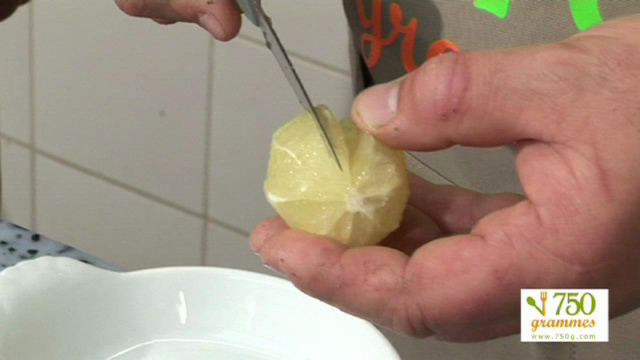 Lever les suprêmes du citron (vidéo) - 750g.com