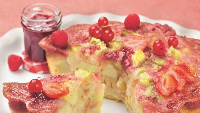 Recette Gâteaux aux Pommes et Fruits Rouges - 750g.com