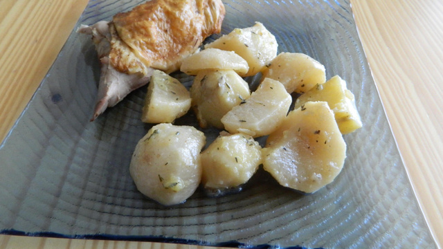 Recette Pommes de terre, navets, poulet roti - 750g.com