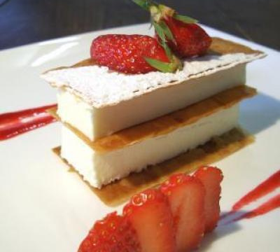 Recette Croustillant mousse au choclat blanc, garriguettes et coulis de ...