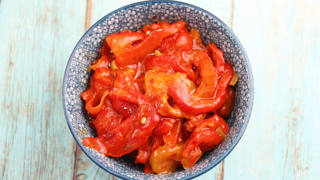 Recette Salade de poivrons rouges - 750g.com