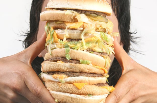 Diaporama "5 recettes hyper-caloriques pour affamés" - Un hamburger ...