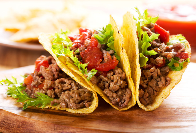 Diaporama "7 idées de tacos pour se régaler" - Tacos viande hachée et salsa