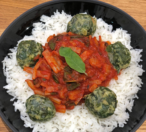 Recette - Boulettes de blettes et sauce tomate à la sauge en vidéo