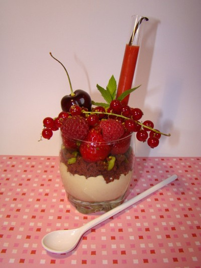 Recette - Verrine mascarpone citron vert, brownie, fruits rouges et ...