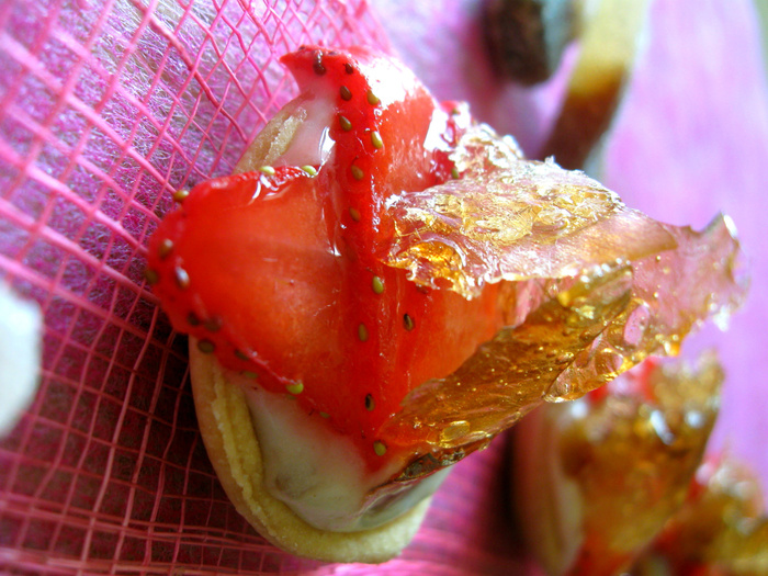 Recette - Tartelette à la confiture de rhubarbe et aux fraises ...